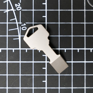 Keypry EDC Pry Bar - Perfect Keychain Tool For Everyday Carry ...