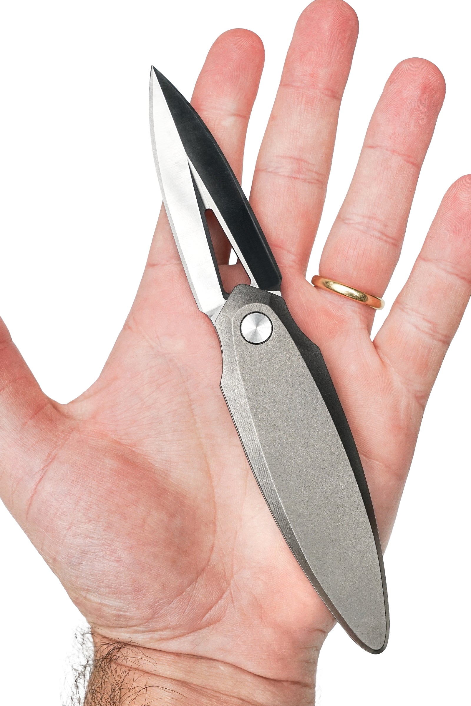 DailyCarryCo - Everyday Carry Essentials